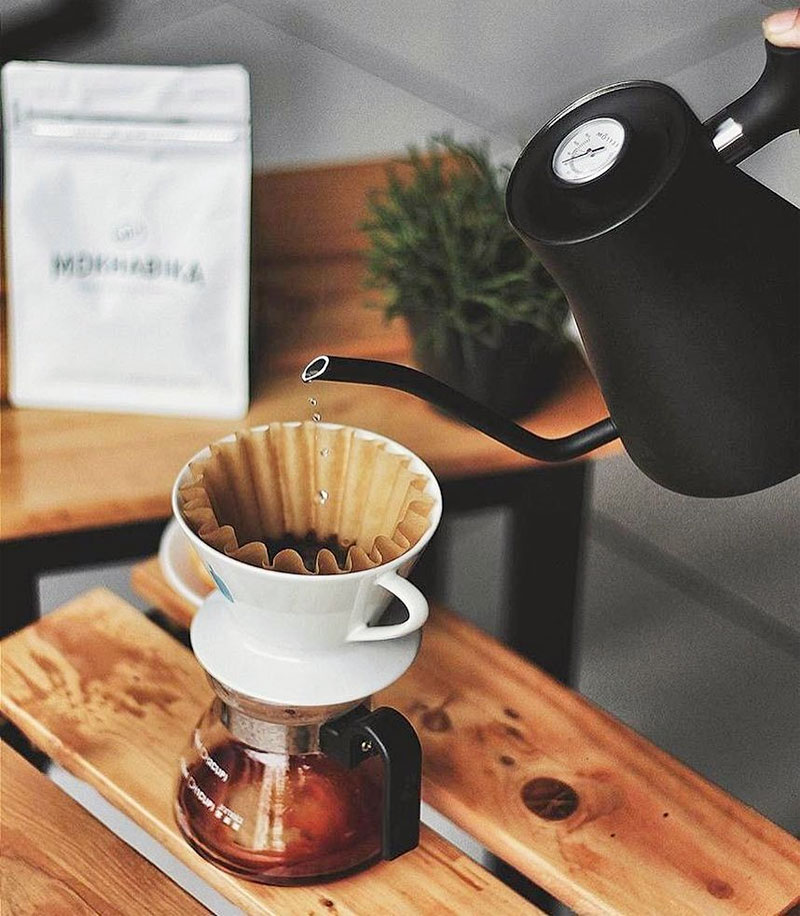 Pentingnya Slow Pouring Pada Metode Seduh Pour-Over – Namoura Coffee